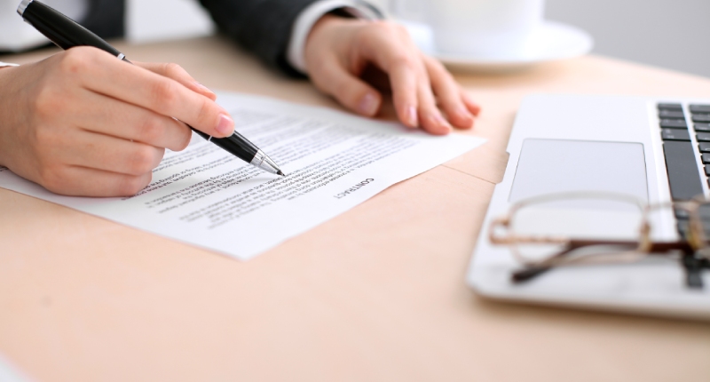 Come assumere un dipendente: guida e costi 2025