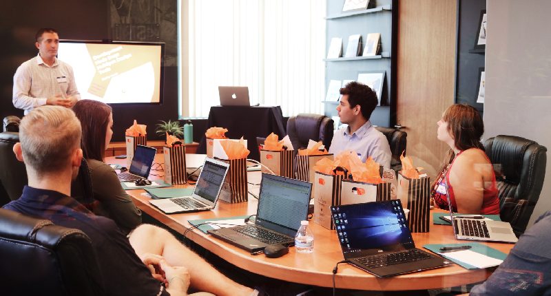 CCNL: cosa sono, come funzionano e come sceglierli - Partitaiva.it